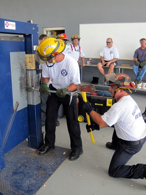 Firehouse Innovations Training Corp. - Forcible Entry Door Training ...