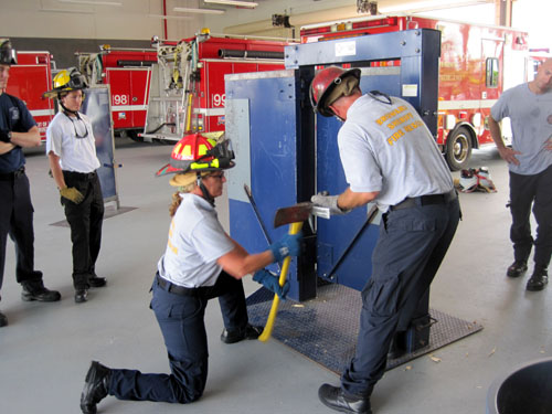 Firehouse Innovations Training Corp. - Forcible Entry Door Training ...